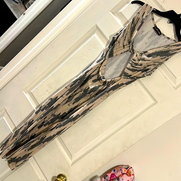 Dresses | Keyhole Front Midi Dress | Poshmark